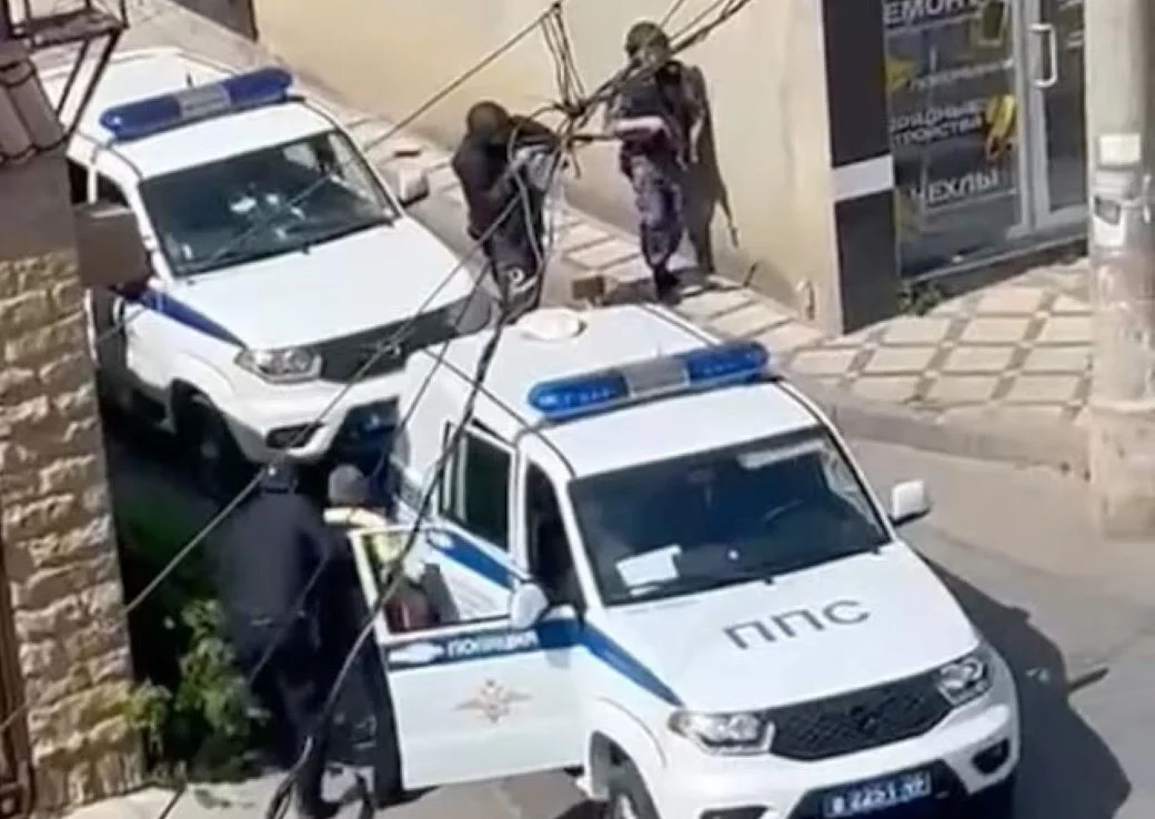 Ένοπλη επίθεση στο Νταγκεστάν στη Ν. Ρωσία, τρεις αστυνομικοί νεκροί ΒΙΝΤΕΟ