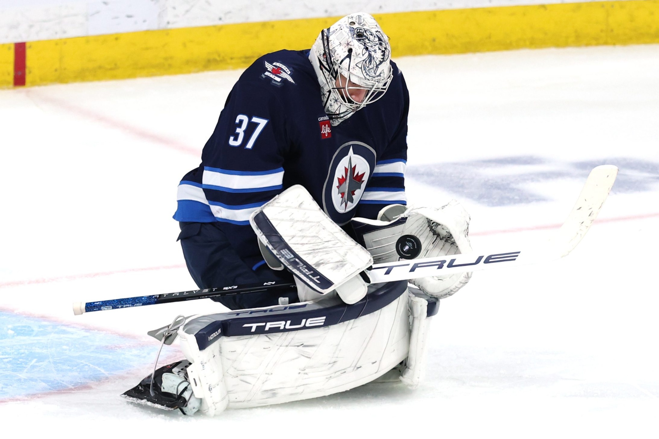 Jets’ Connor Hellebuyck named top rated goaltender for EA Sports NHL 26