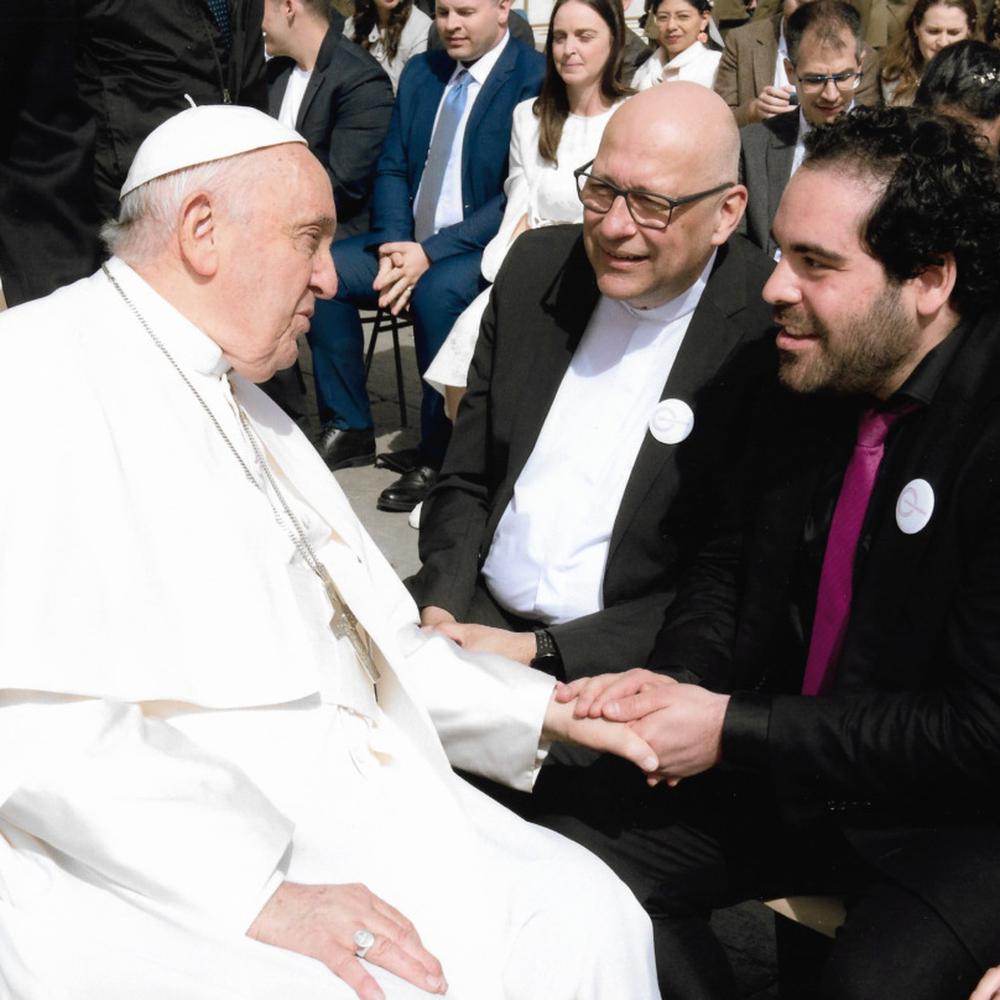 Berliner Erinnerung an Papst Franziskus: „Unvergessen ist für uns die ...