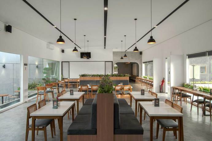Desain Interior Resto Minimalis Industrial yang Super Kece