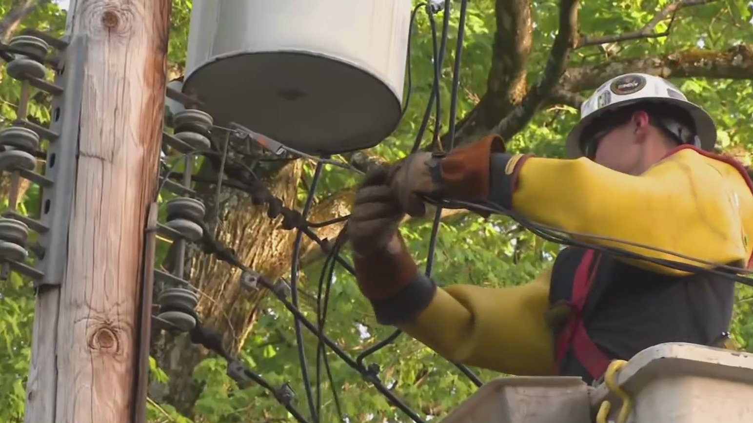 Pittsburgh-area power restorations almost complete