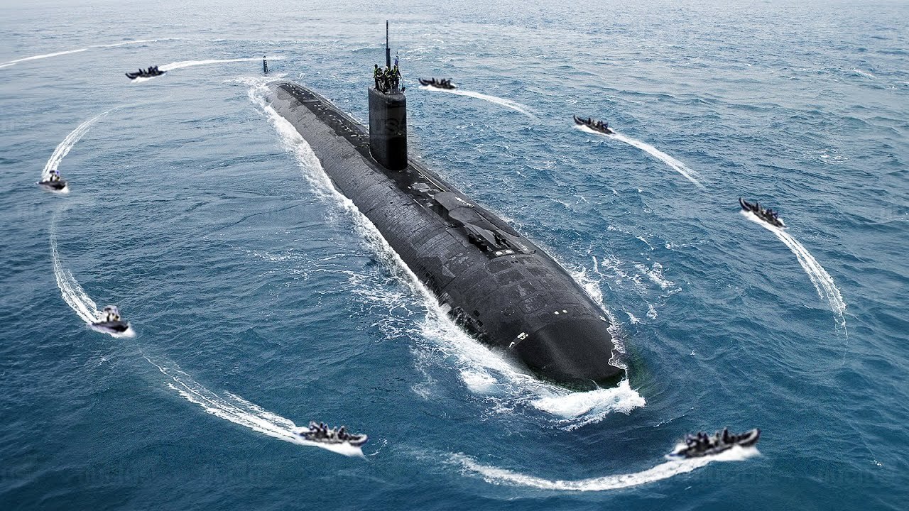 Submarines' brilliant tactics against pirates at sea