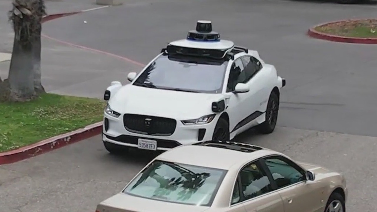 Waymo to open manufacturing plant in Mesa