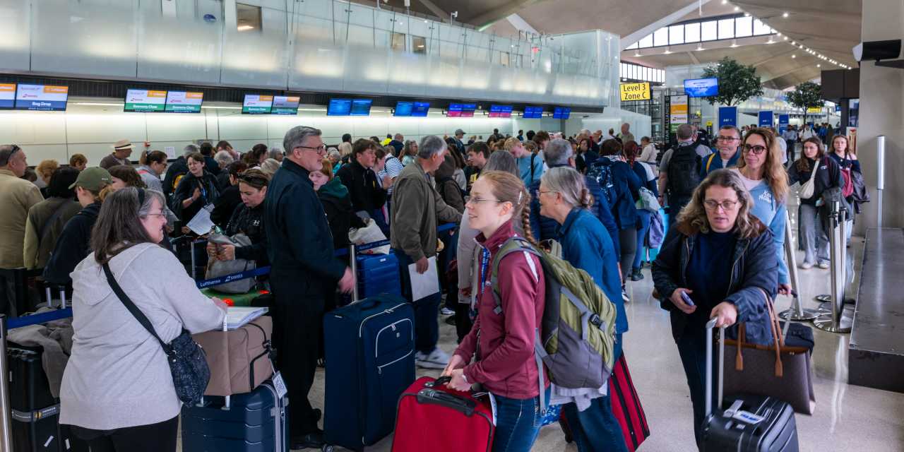 Wall Street is getting worried about United Airlines. Yes, it’s mostly ...