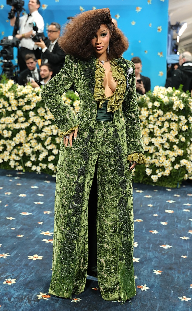 Cardi B Debuts New Hair and Eye Color in Met Gala 2025 Transformation