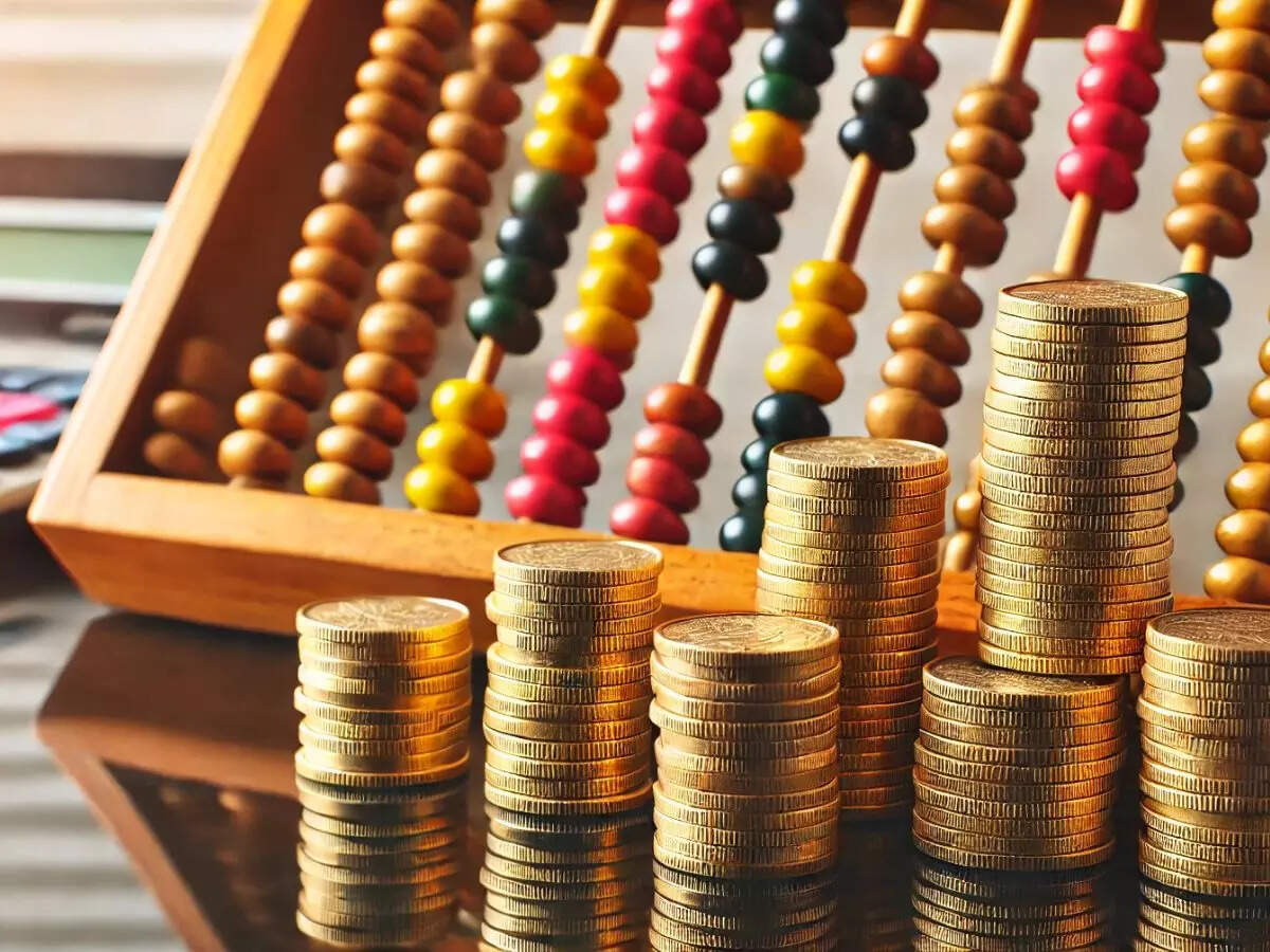 RIL, Tata Motors in; ICICI Bank, IT stocks out: How LIC reshuffled its ...