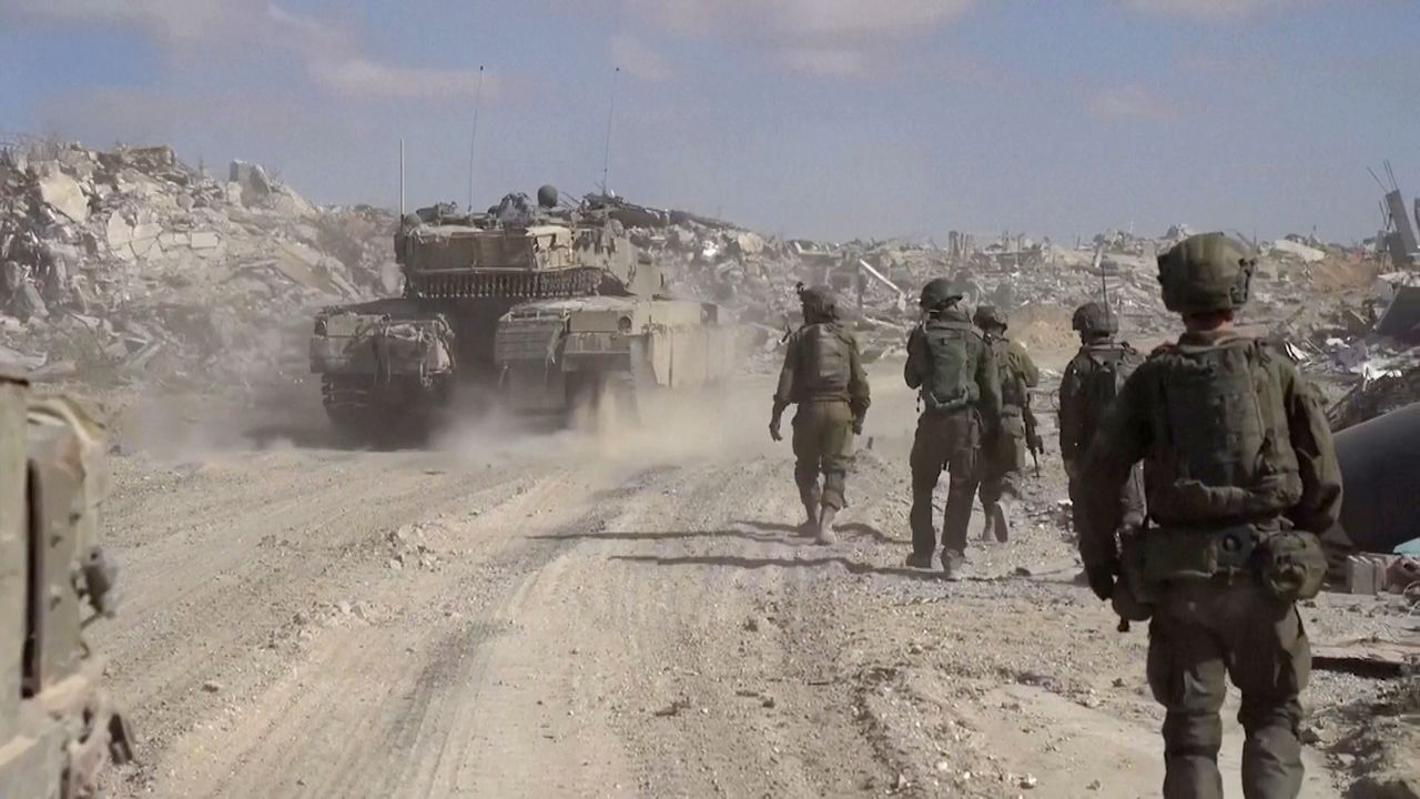 Israel mobilizing tens of thousands of reserve forces for expanded ...