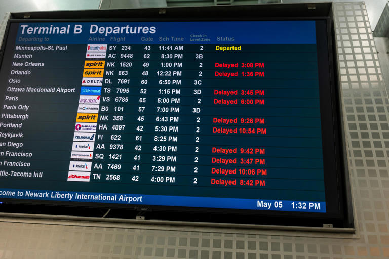 Newark airport is in its second week of flight-delay chaos. Here's how ...