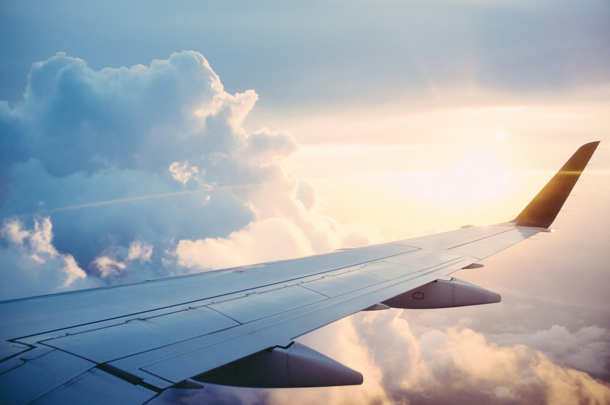 10 Things You Should Always Do Before Boarding a Flight