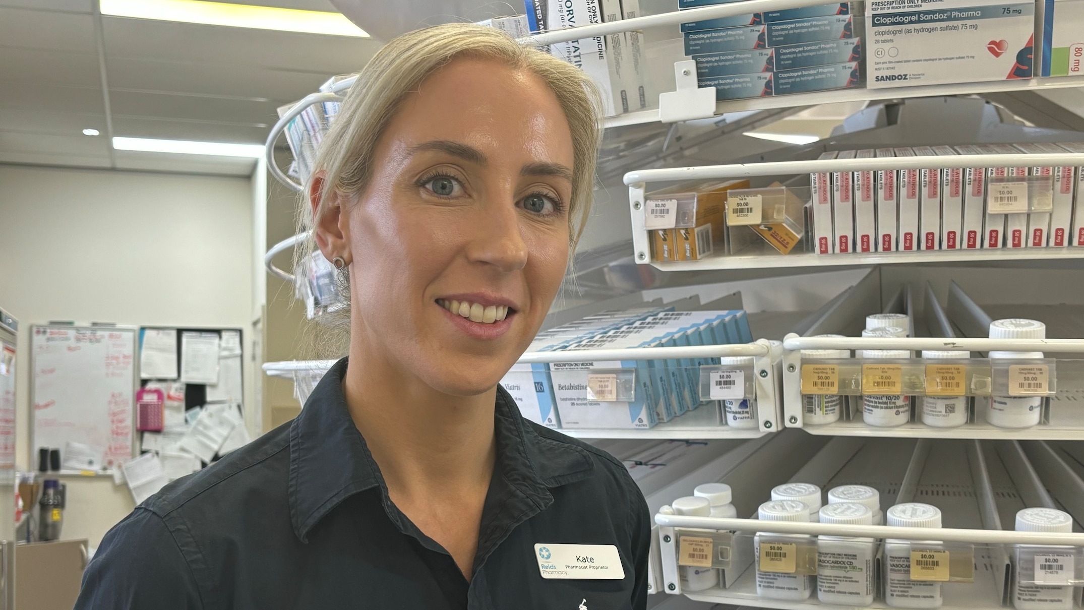 Push to extend Victorian pharmacy pilot, but GPs fear for patients' health