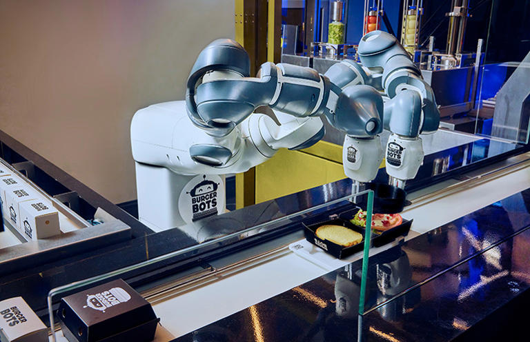 Robots run this burger restaurant — and can serve your meal in just 27 ...