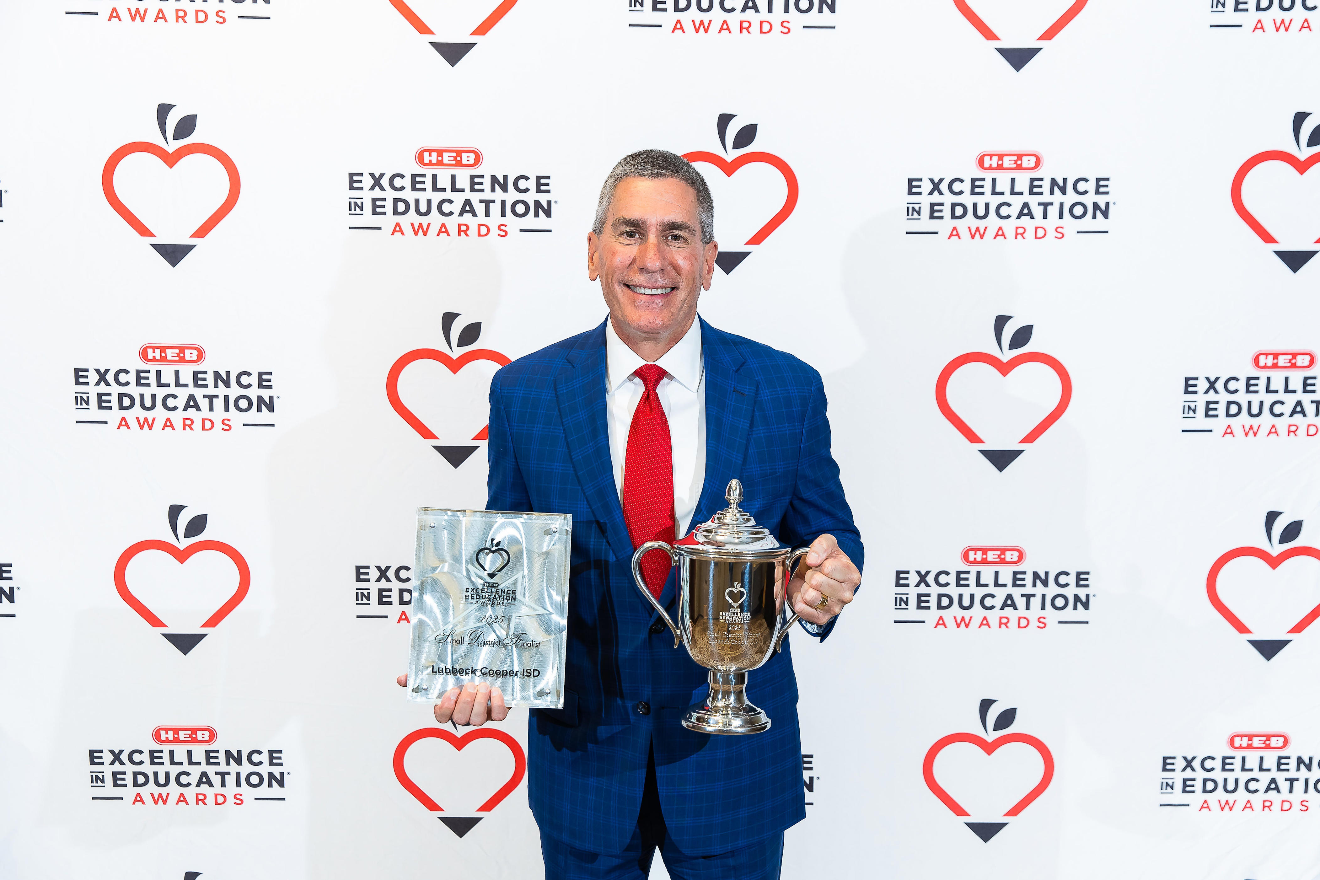 Abernathy teacher, Lubbock-Cooper ISD win statewide H-E-B education awards