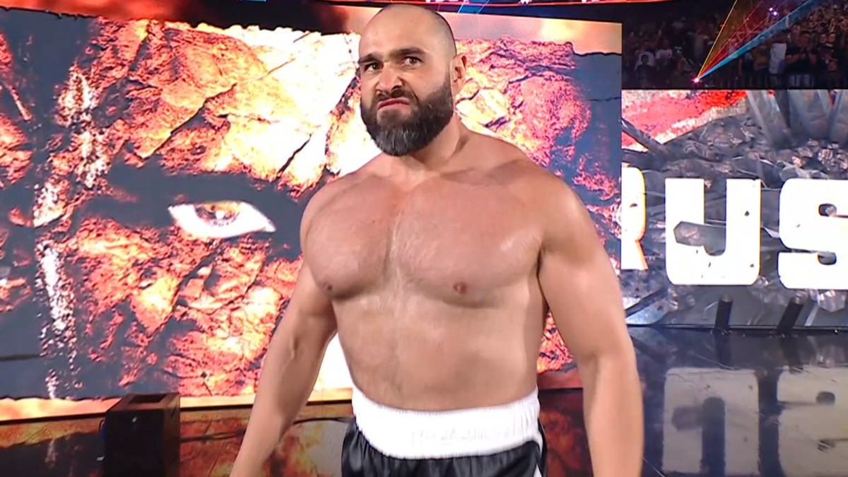 Rusev destroys opponent in first match on WWE RAW after shocking return