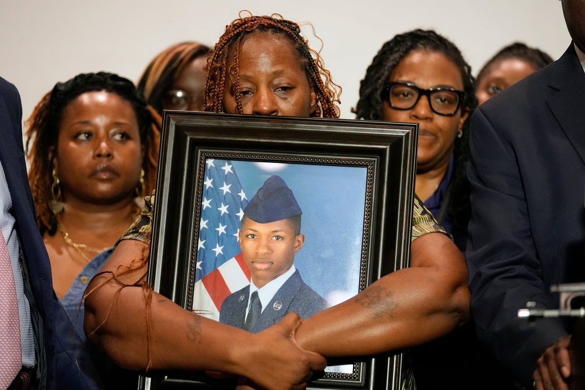 Lawsuit planned over Florida deputy's shooting of US airman who was ...