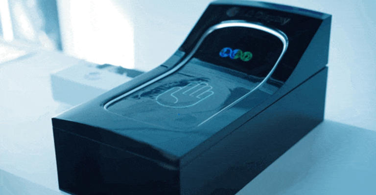 LGD, SID 2025서 차세대 차량용 디스플레이 선보여