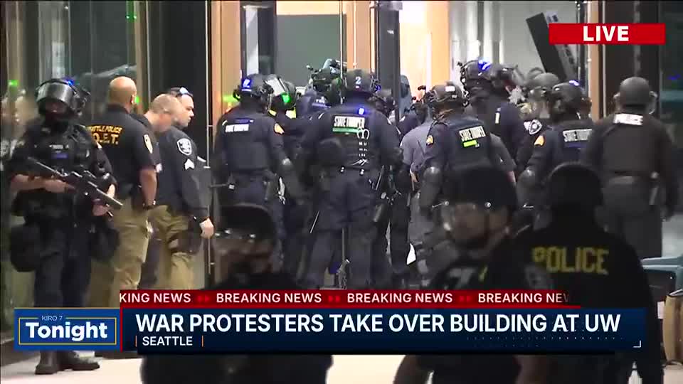 Seattle riot police arrest 30 pro-Palestinian protesters at UW