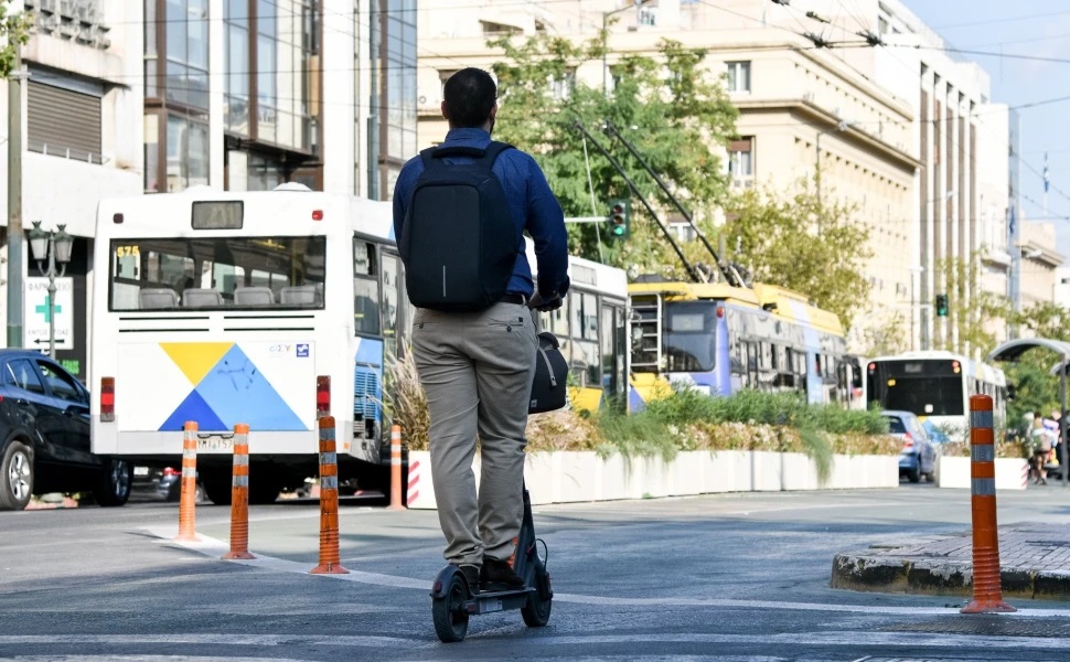 Ηλεκτρικά πατίνια: Αλλάζει η νομοθεσία