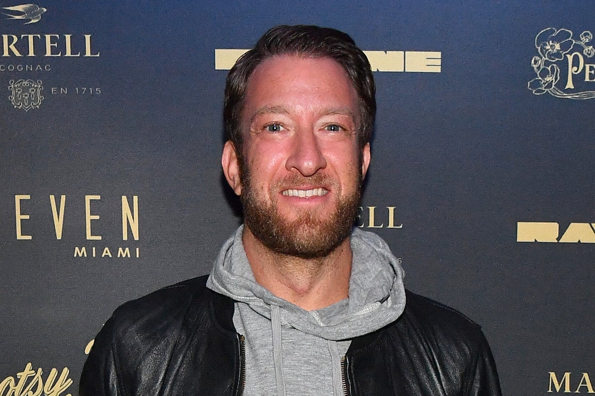 Barstool Sports founder retracts Auschwitz tour offer to customer in ...