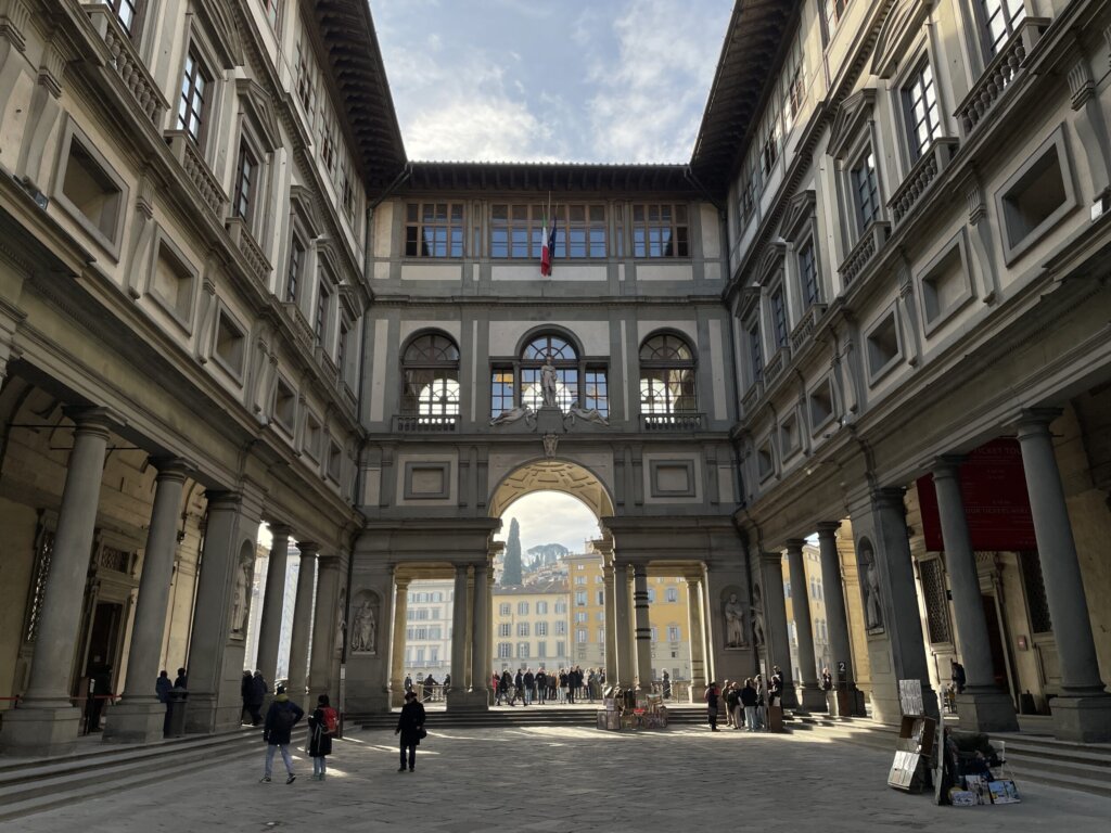 Uffizi, tornano le aperture serali del Corridoio Vasariano: dal 3 ...