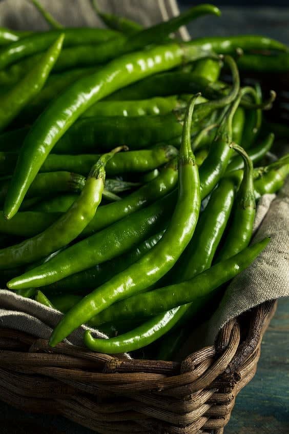 Green chilly Benefits: एक नहीं सेहत को कई लाभ देती है हरी मिर्च, जानें ...