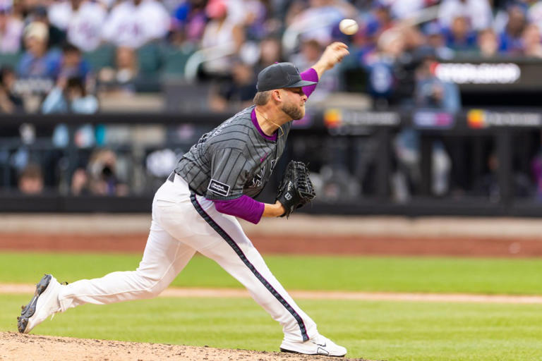 Mets’ A.J. Minter out for season, set to undergo lat surgery