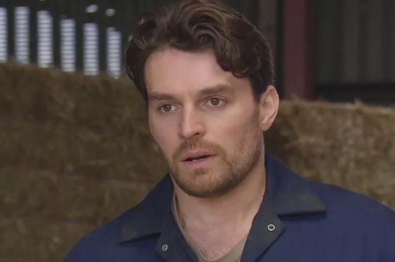 Emmerdale star Lawrence Robb 'reveals' when Mackenzie flashforward ...