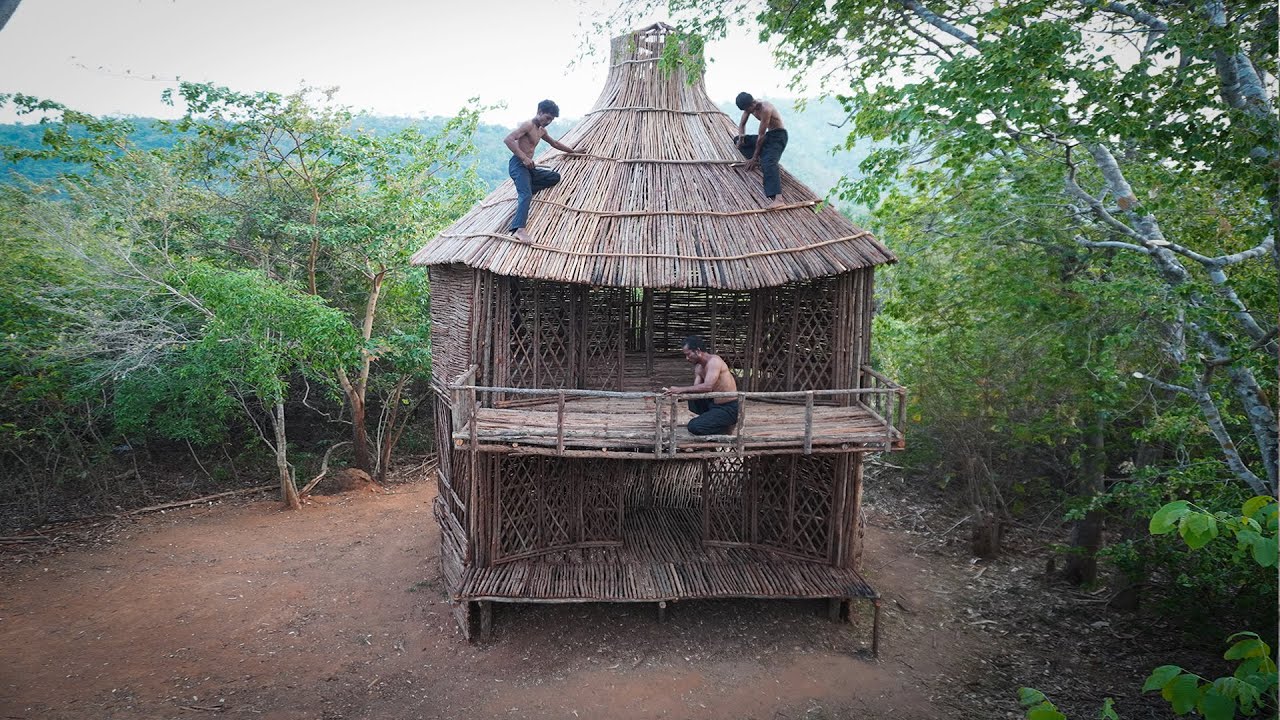 Building a Cozy Wooden Cabin Deep in the Forest!