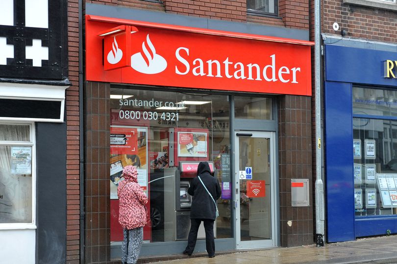 Warning to every Santander banking customer with major branch closures ...