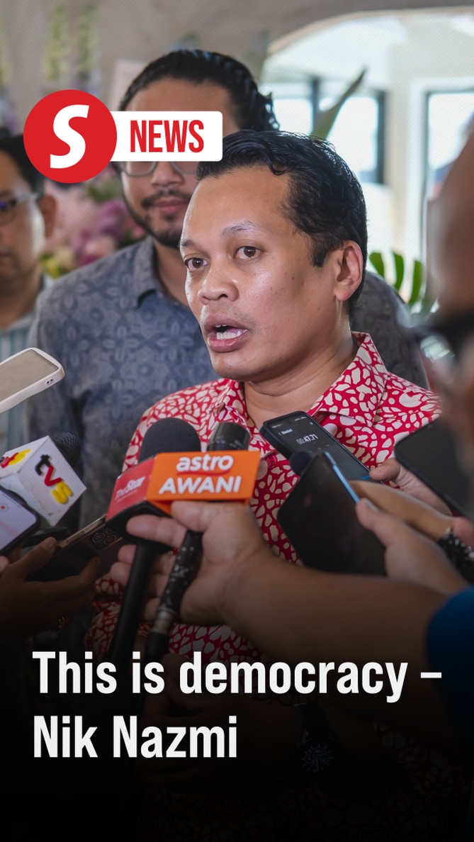 Nik Nazmi accepts PKR divisional polls results