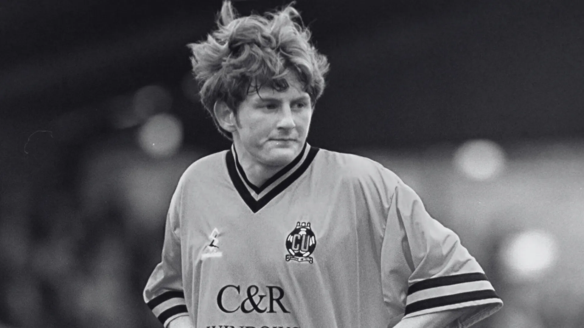 Die Fußballwelt trauert um Tom Youngs, er wurde 45 Jahre alt. Fotos aus ...