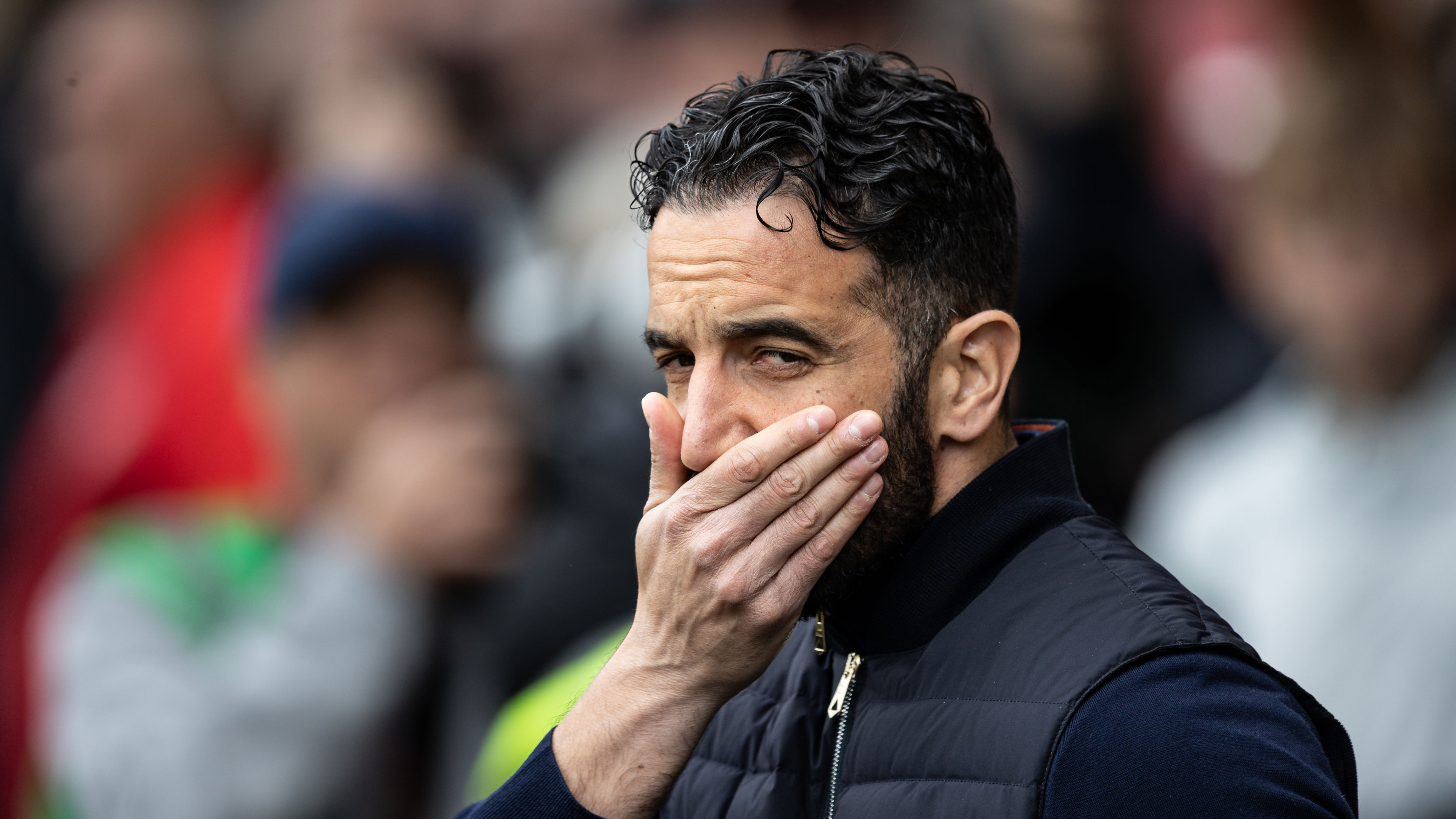 Man Utd's £30m transfer target told to join 'desperate' Premier League ...