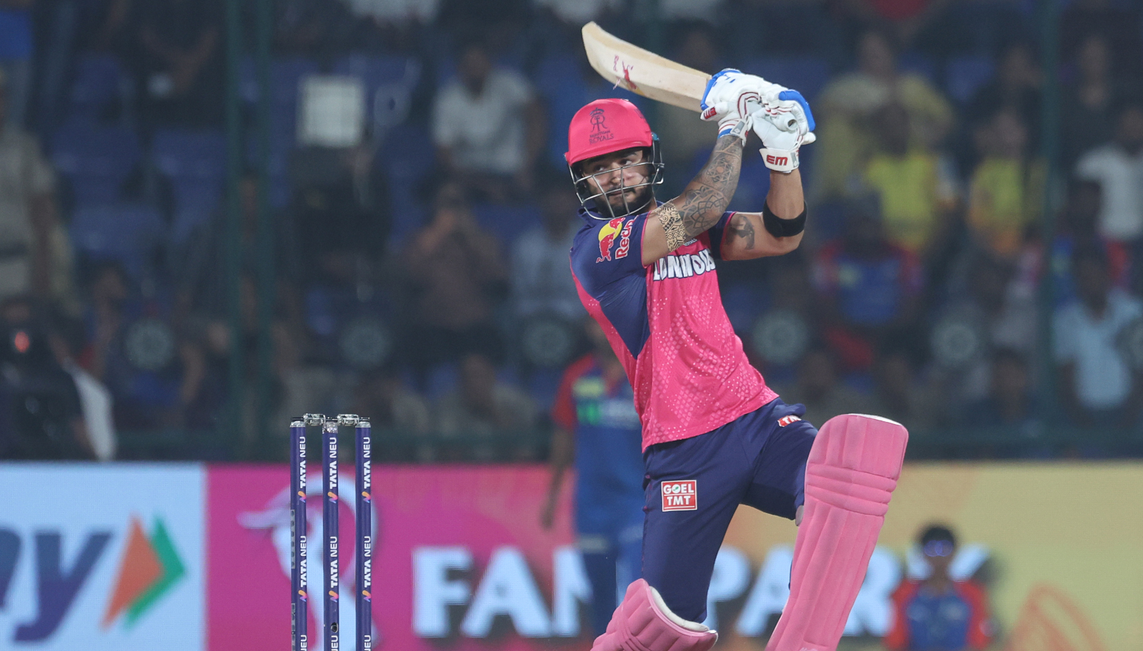 7 players who have hit six sixes in a row – but not necessarily in the ...