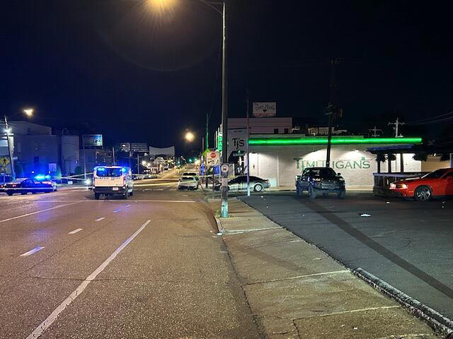 Suspects on the run after car theft turned shooting at TJ Mulligan’s on ...