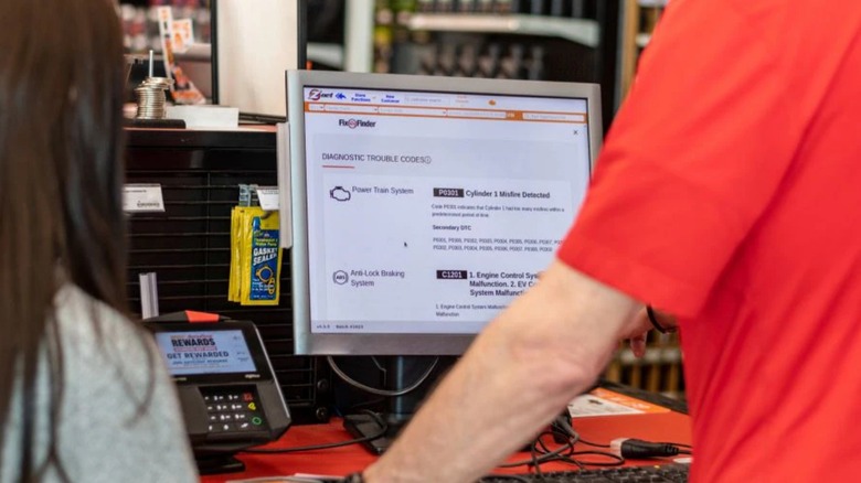 What Is AutoZone's Fix Finder Service And What Issues Does It Look For?