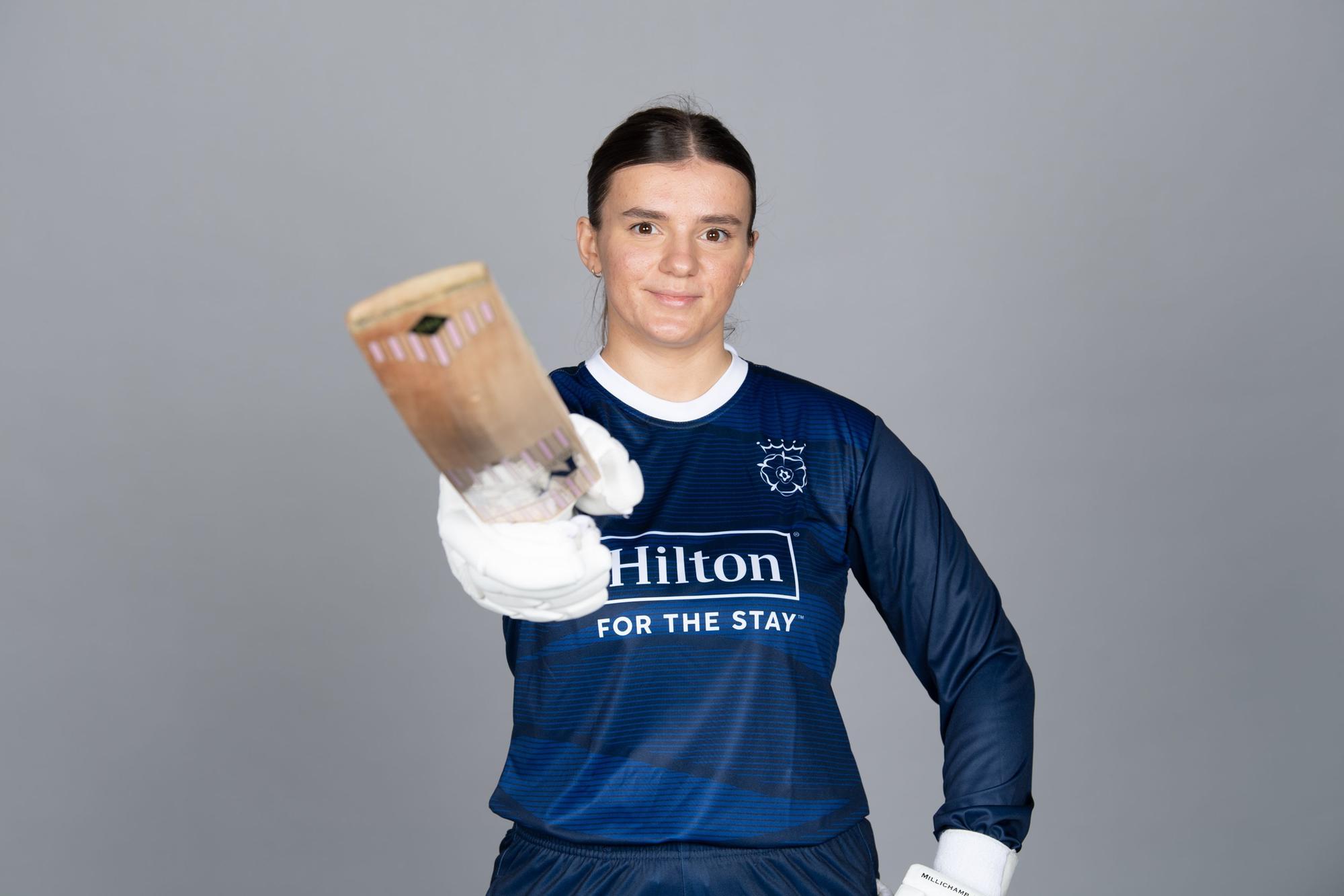 Daisy Mullan becomes 15th Hampshire Women professional