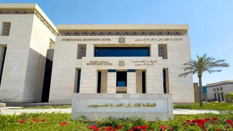 Is That a Bong in Clark Kent’s Room? James Gunn Answers Superman Fan’s ...