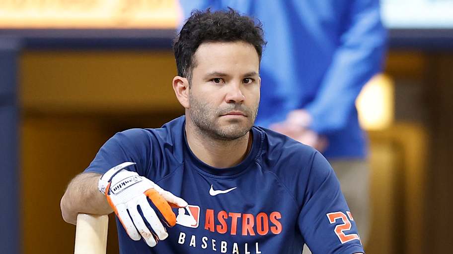 Jose Altuve’s slump is becoming a serious problem for the Astros