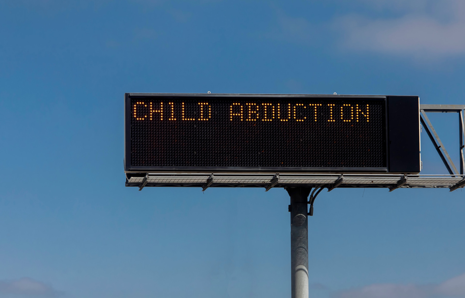 How does an AMBER alert work?