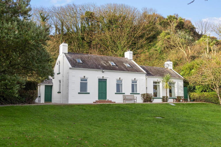 Northern Ireland Property: This magnificent coastal cottage with ...