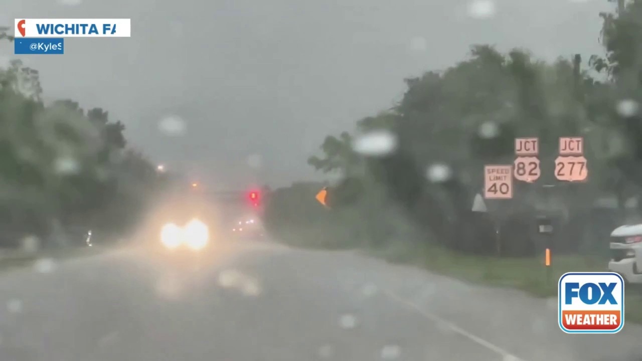 Watch: Flooding hits Wichita Falls, Texas