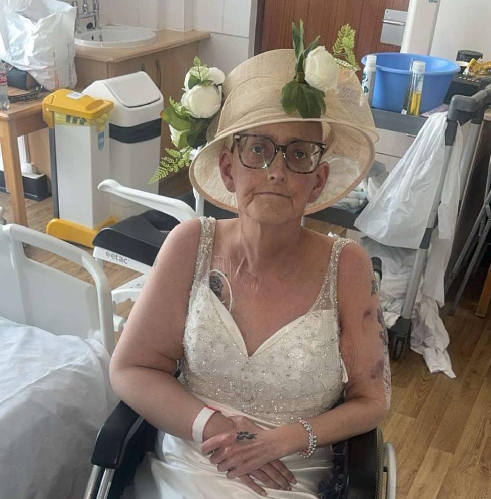 Please help my mum's dying wish of meeting comedian Michael McIntyre ...