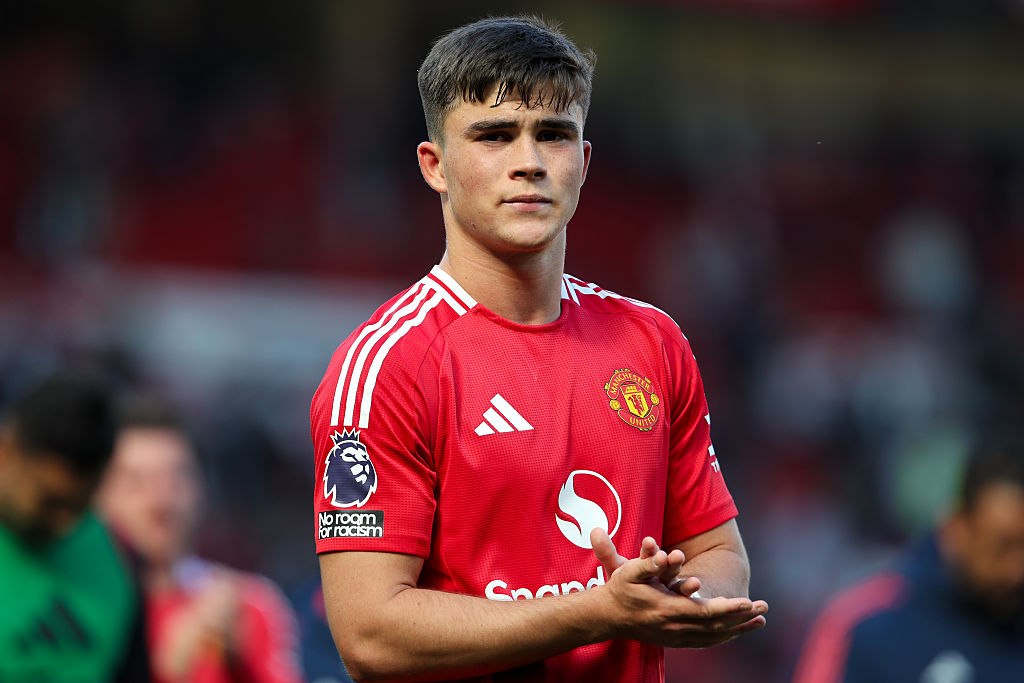 Man Utd star left out of squad after transfer decision