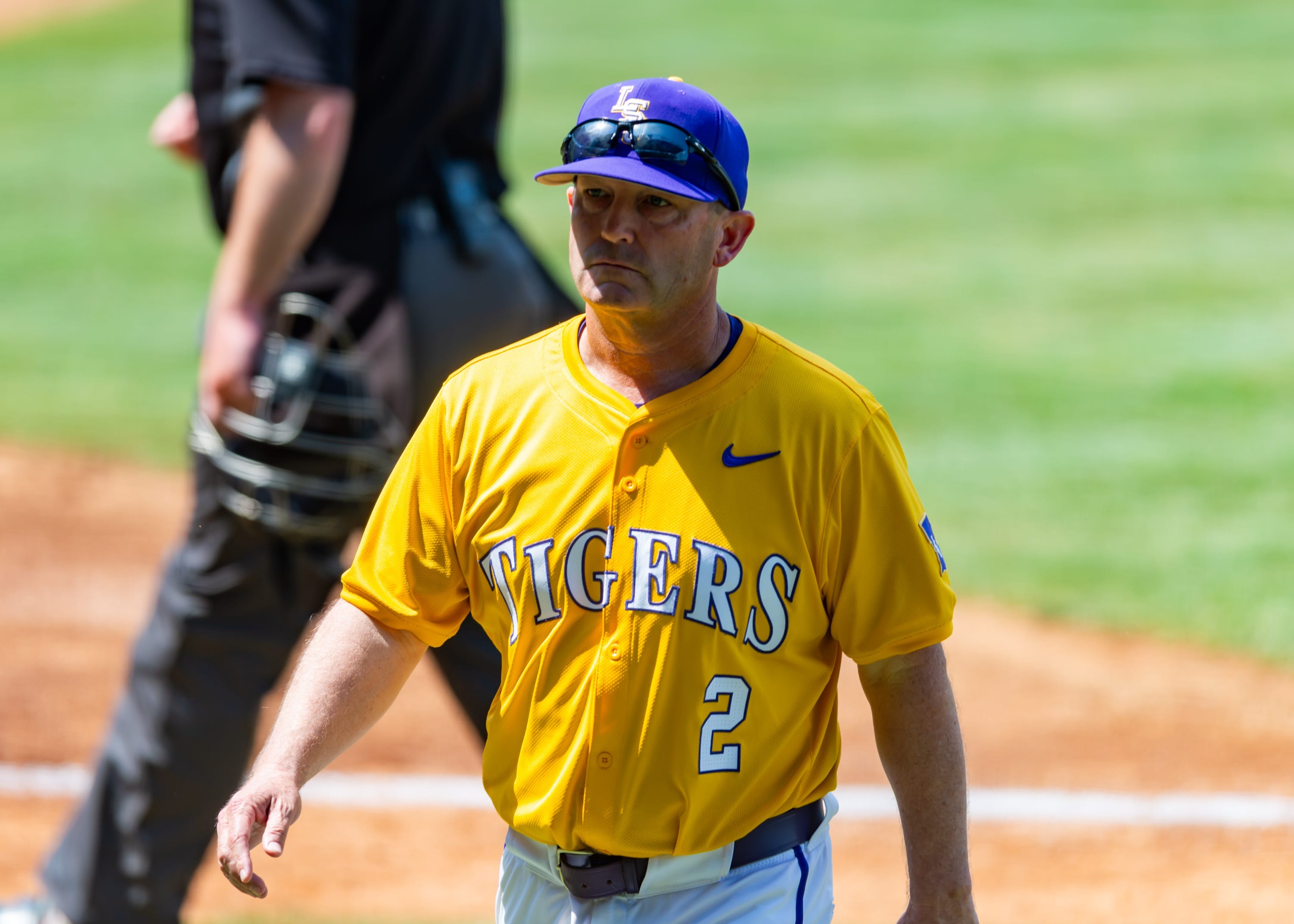 LSU baseball coach Jay Johnson shares thoughts on LSU's new AD