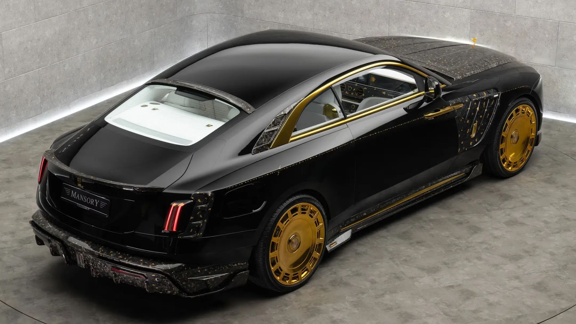 Photos: Rolls-Royce Wraith gets ultra-blingy with Mansory's 24K gold touch