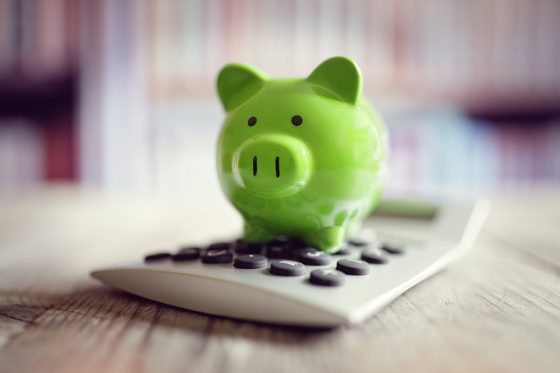 30 easy steps to save money every month