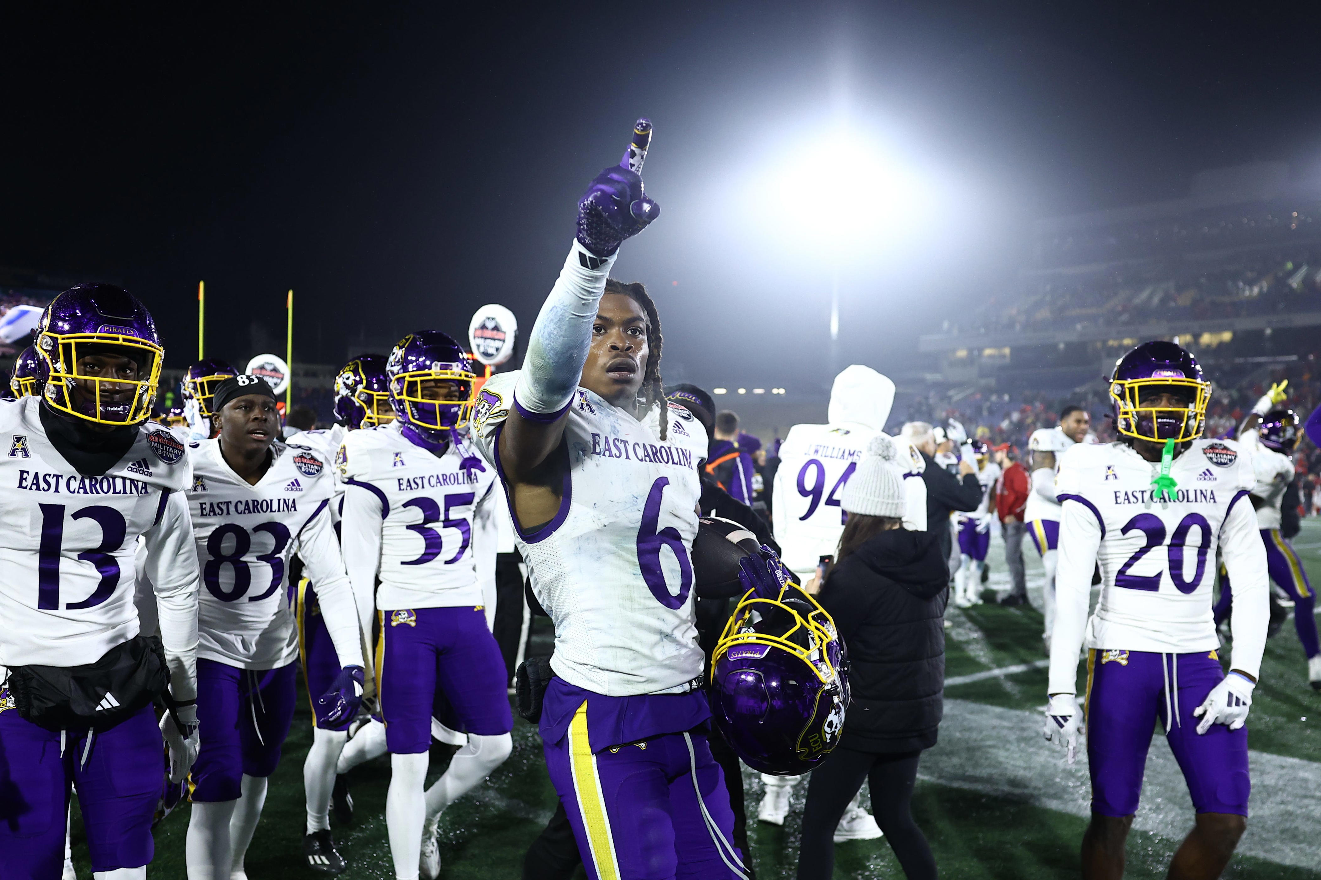 Michigan State wide receiver target makes ECU commitment