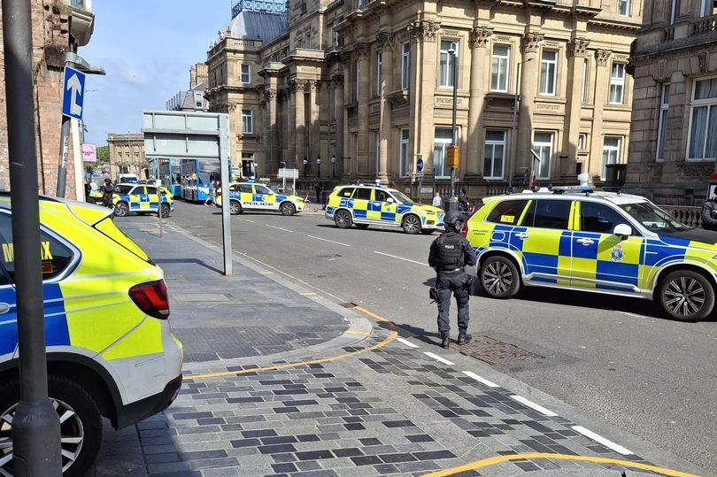 Armed police find haul of suspected drugs in city centre raid