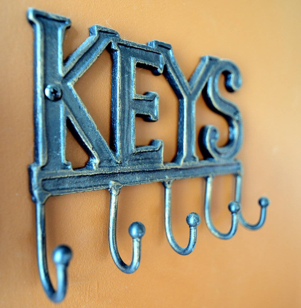 15 DIY Entryway Key Holders with Style and Function