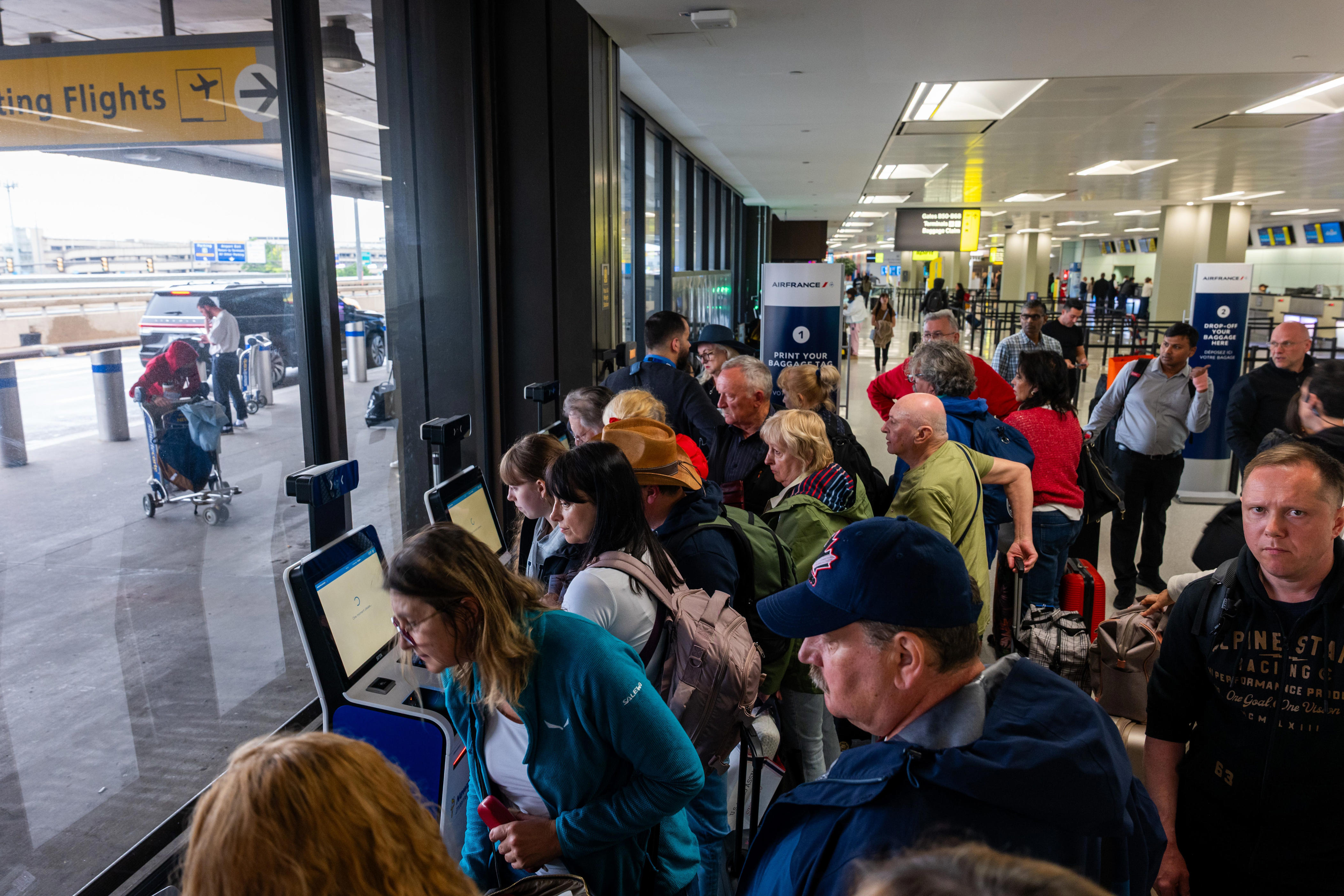 Newark airport is in its second week of flight-delay chaos. Here's how ...