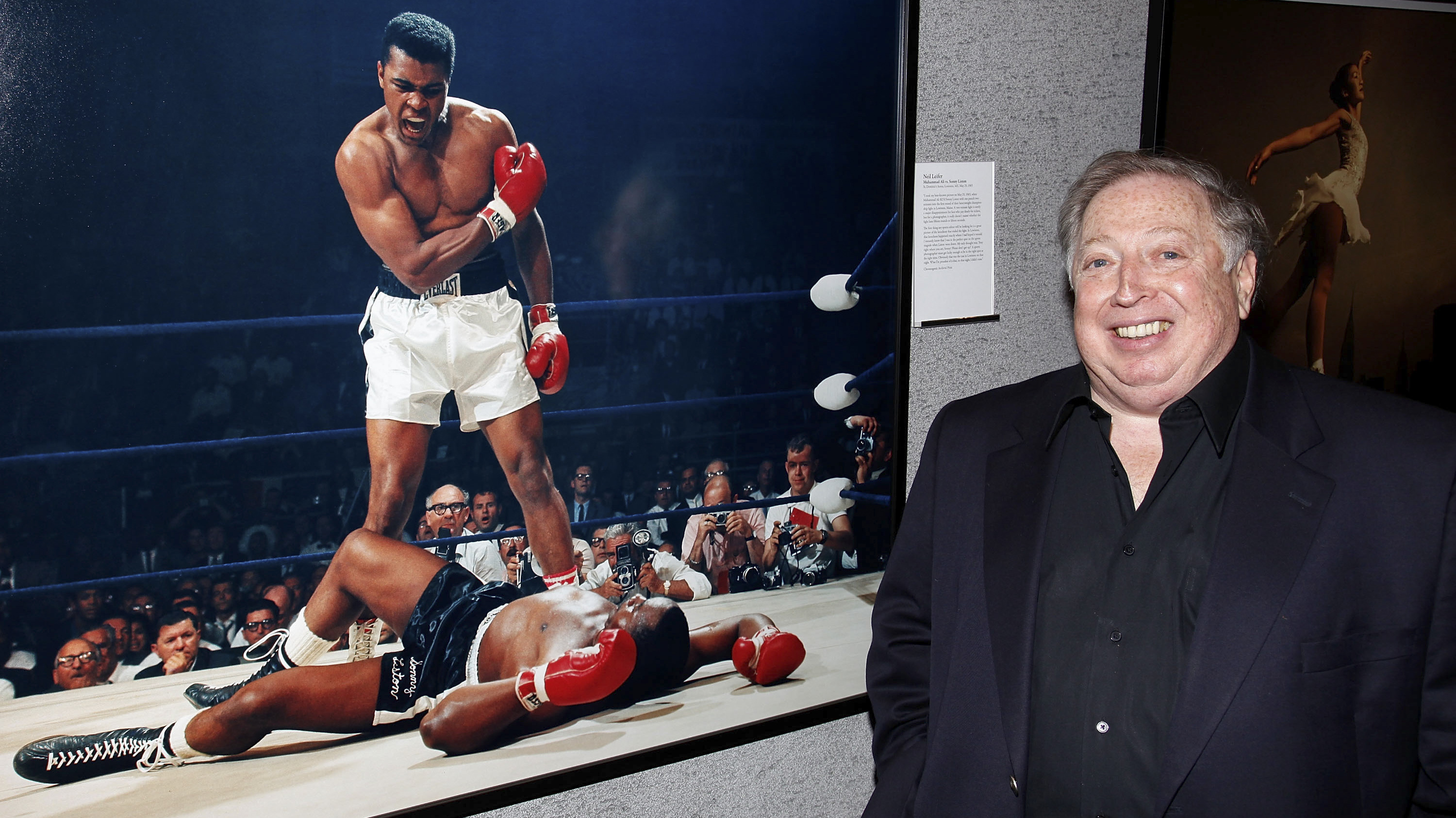 The two most iconic boxing photos of all time couldn’t be more ...